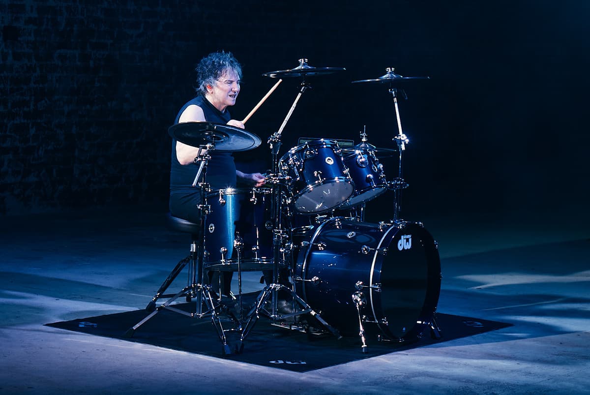 DWe Artists | Drum Workshop Inc.