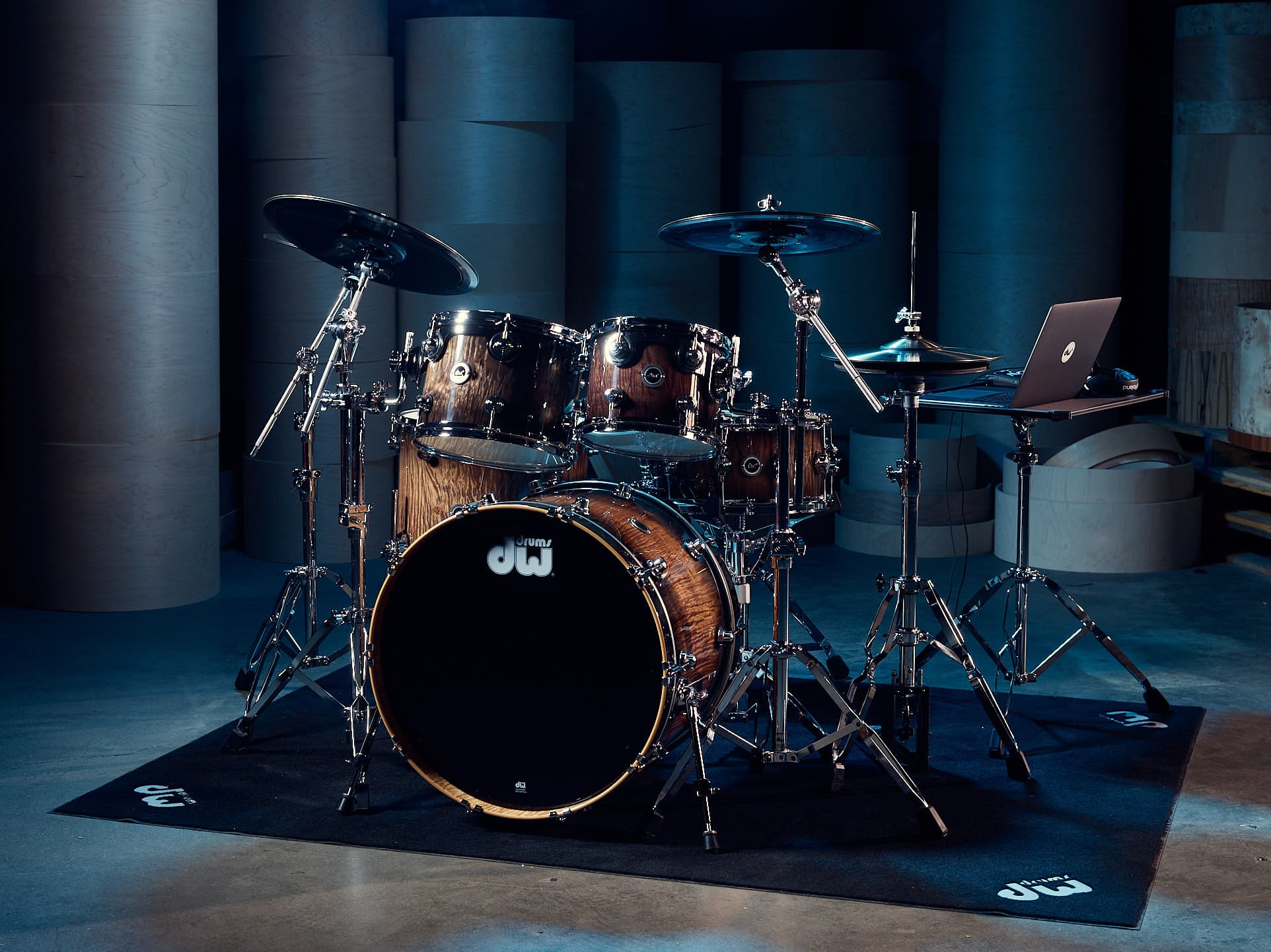 DWe | Drum Workshop Inc.