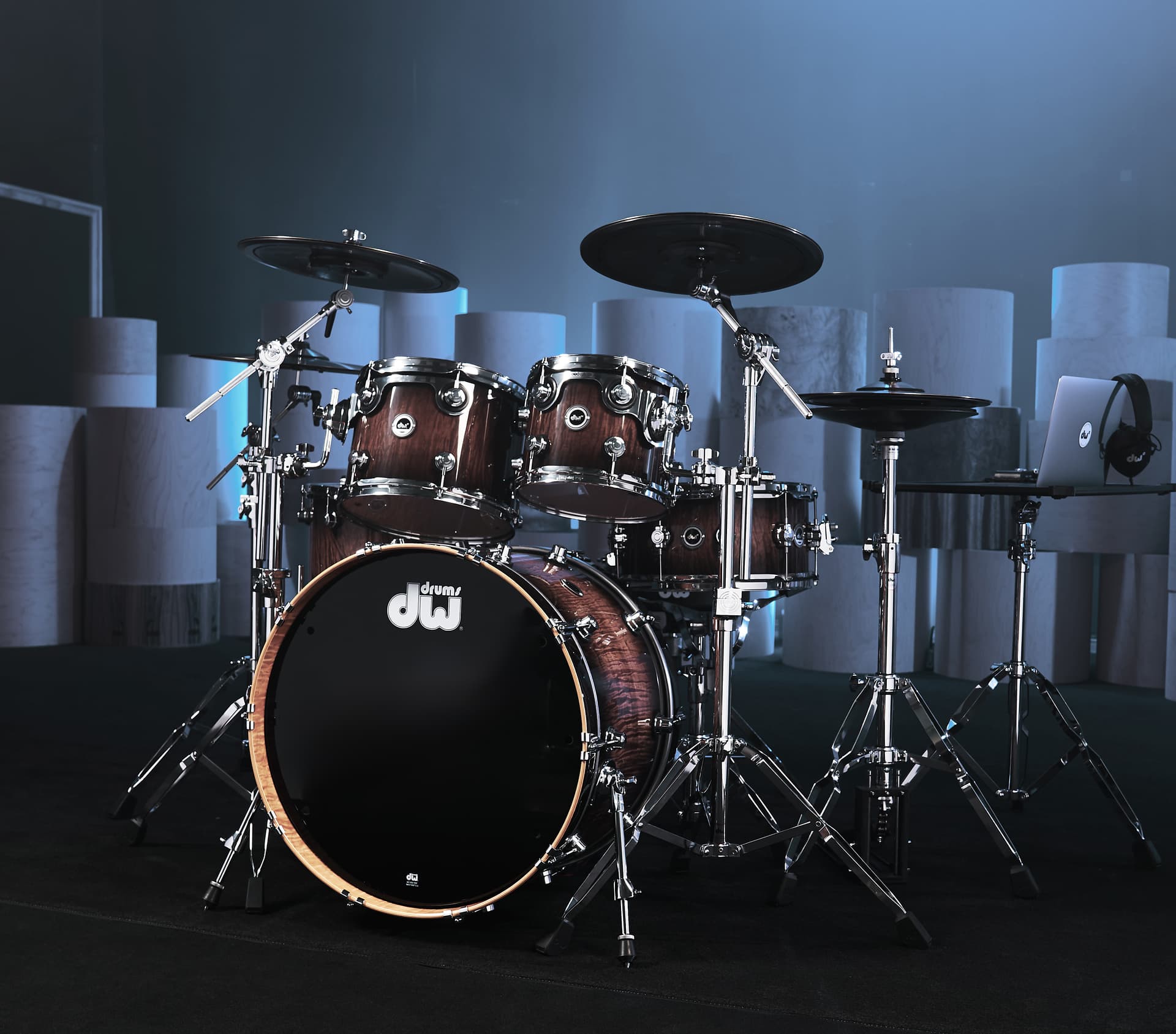 DWe | Drum Workshop Inc.