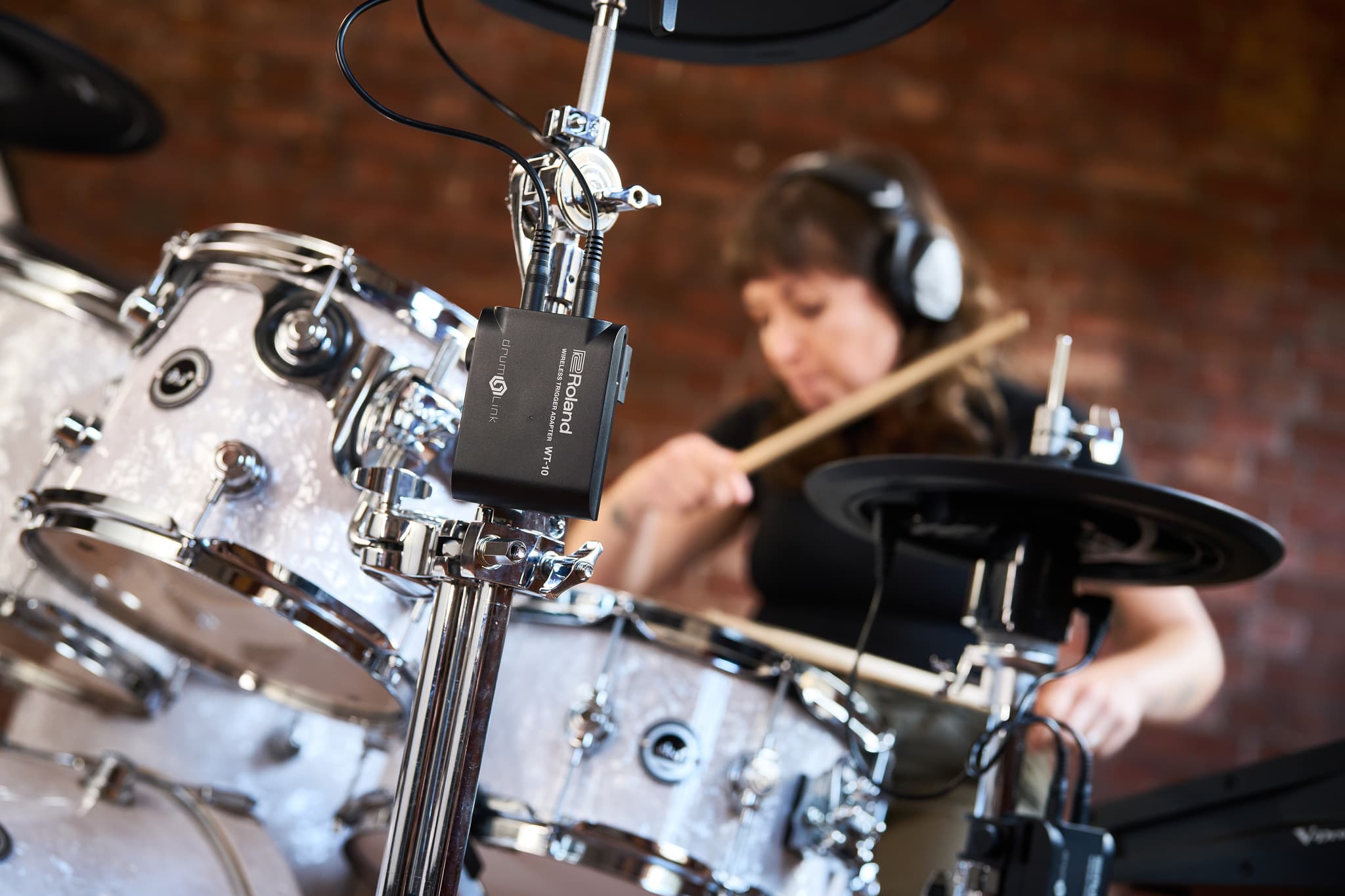 Roland WT-10 Wireless Trigger Adapter | Drum Workshop Inc.